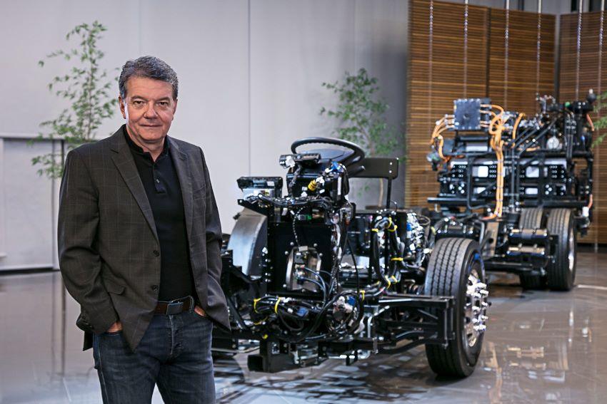 Ônibus elétrico da Mercedes-Benz já tem 100 unidades vendidas