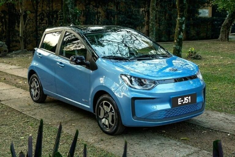 JAC E-JS1 volta a ser o carro elétrico mais barato do Brasil
